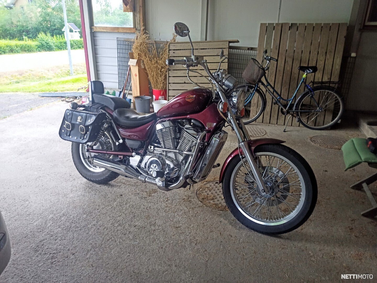 Suzuki Intruder 700 cm³ 1986 - Seinäjoki - Motorcycle - Nettimoto