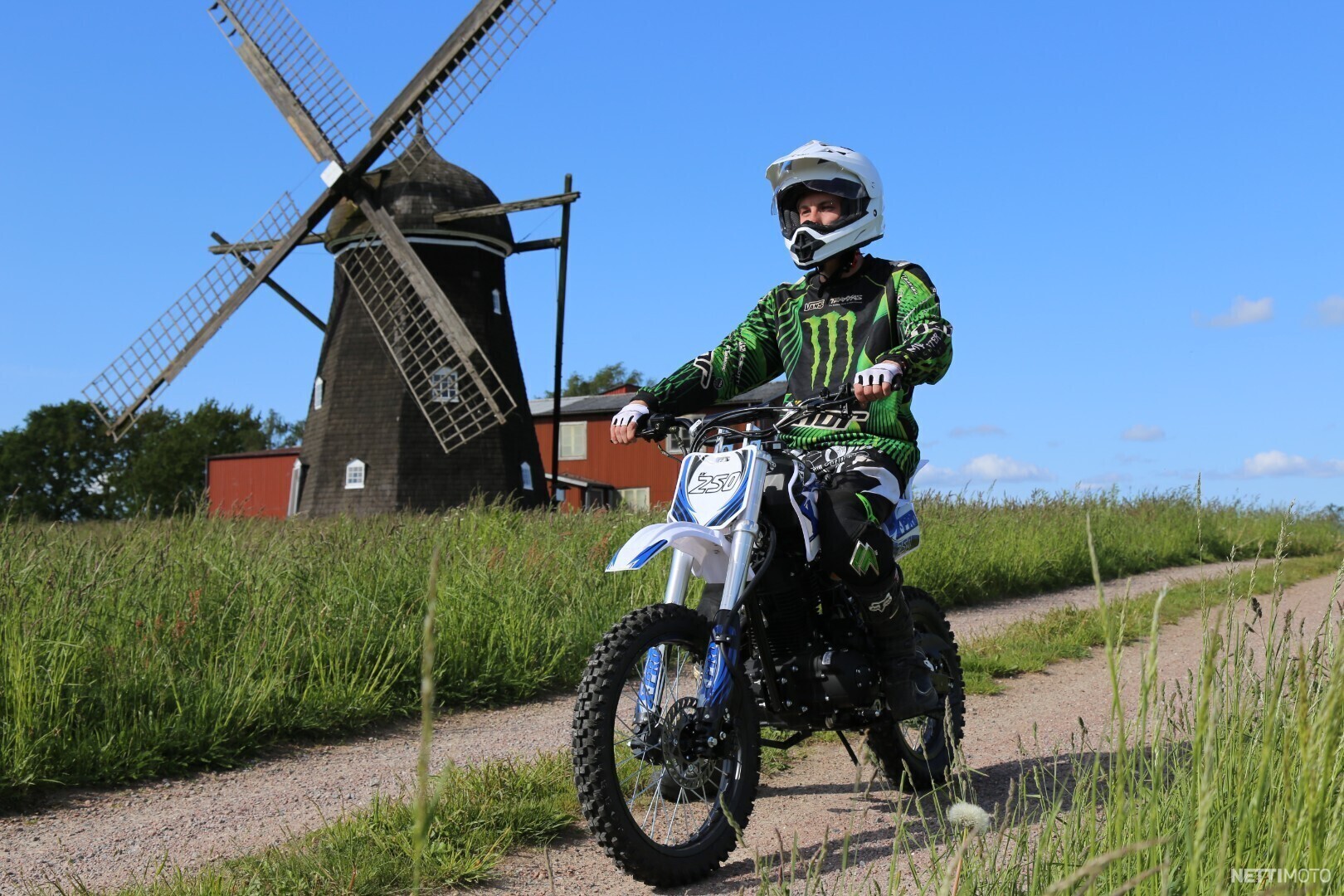 X-Pro FX 250 250 cm³ 2025 - - Moottoripyörä - Nettimoto