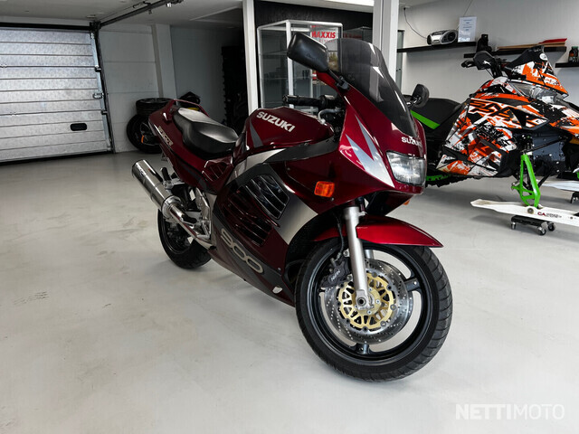 Suzuki RF 900R 900 cm³ 1999 - Iisalmi - Motorcycle - Nettimoto