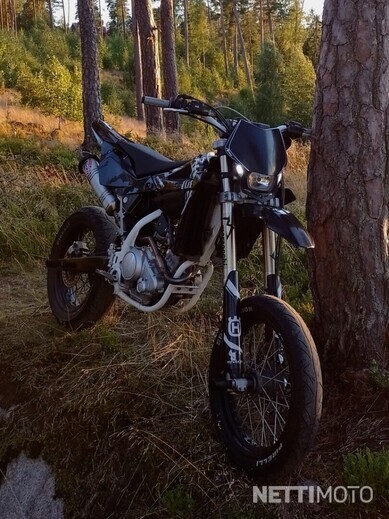 Husqvarna SMR 125 cm³ 2011 - Kirkkonummi - Moottoripyörä - Nettimoto