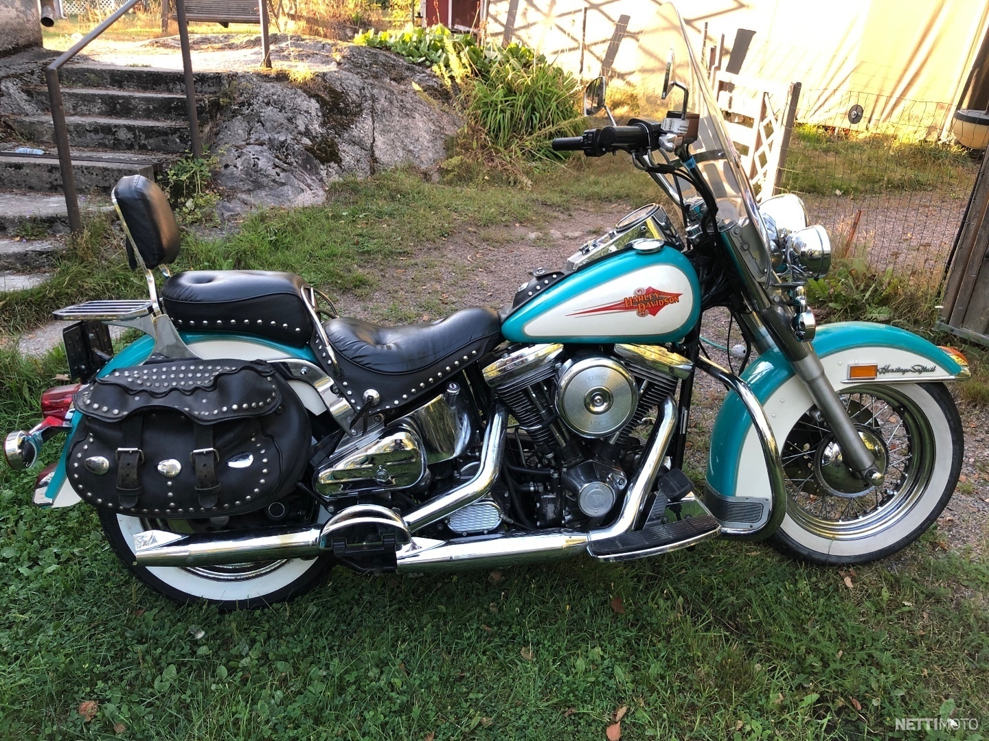 Harley-Davidson Softail FLSTC Heritage Softail Classic Museoajoneuvo 1 ...