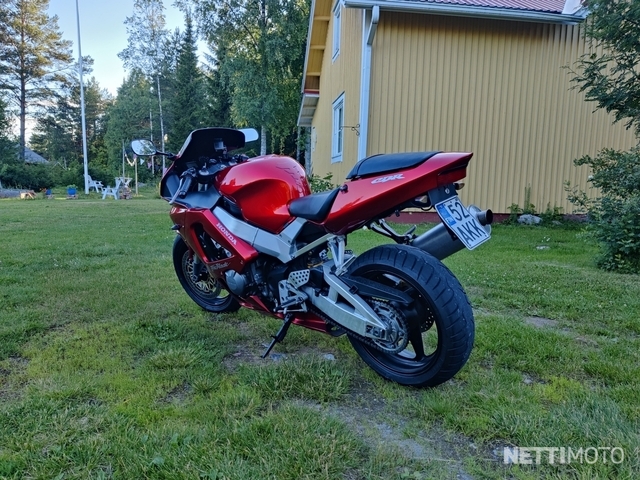 Honda CBR 900 RR Fireblade 950 cm³ 2002 - Ii - Moottoripyörä - Nettimoto