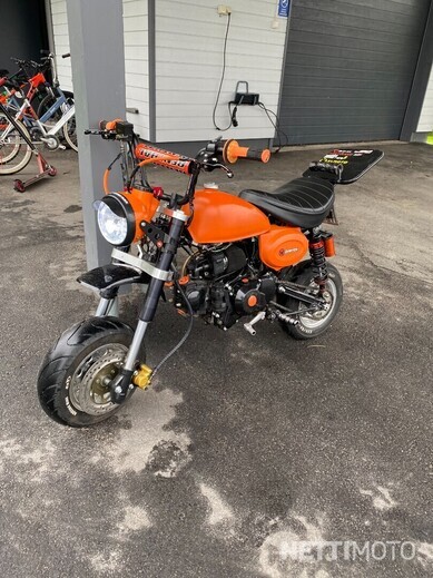 Skyteam Manki 50 cm³ 2021 - Seinäjoki - Mopo - Nettimoto