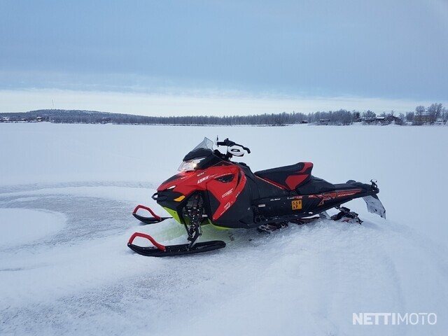 Lynx Rave RE 800R E-TEC 800 cm³ 2015 - Enontekiö - Moottorikelkka ...