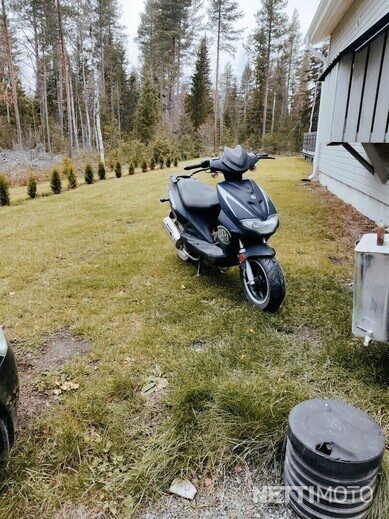 CPI Hussar 50 50 cm³ 2005 - Ii - Scooter - Nettimoto