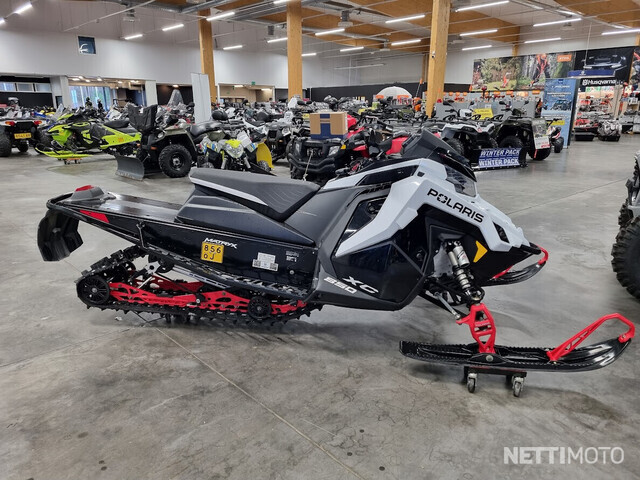 Polaris Indy 850 Matryx Indy XC 137, PITKÄLLÄ TAKUULLA!!! 850 cm³ 2021 ...