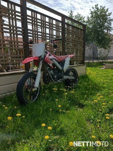 HM CRM 50 cm³ 2011 - Kotka - Moped - Nettimoto