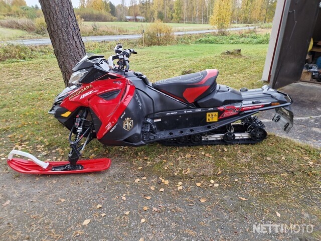 Lynx Rave RE 800R E-TEC 800 cm³ 2014 - Nivala - Moottorikelkka - Nettimoto