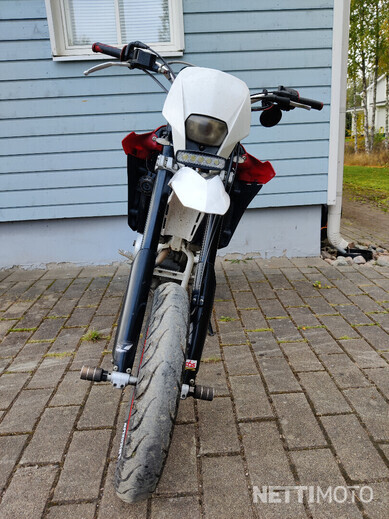 Husqvarna SMR 125 UUSI MOOTTORI 125 cm³ 2012 - Ylöjärvi - Motorcycle - Nettimoto