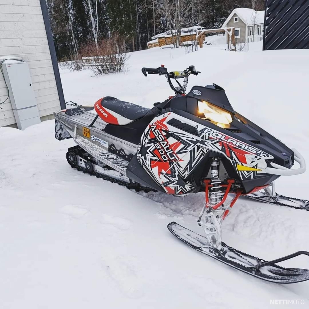 Polaris 800 Switchback Assault 800 cm³ 2012 - Muhos - Snow mobile ...