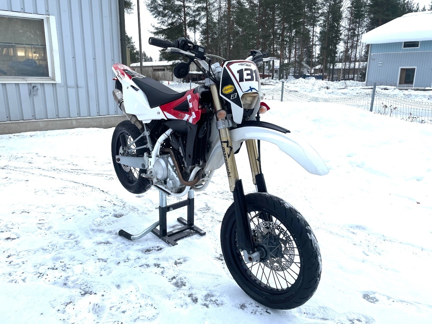 Husqvarna SMR 183cc 125 cm³ 2011 - Joensuu - Moottoripyörä - Nettimoto