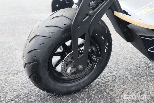 Velocifero MAD 1000 Extreme Lithium 2023 - Pirkkala - Sähkökulkuneuvot ...