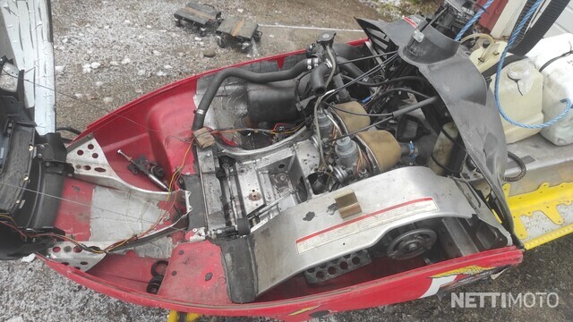 Polaris 600 edge Variable exhaust system 700 cm³ 2001 - Liperi ...