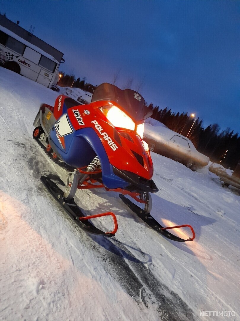 Polaris Fusion 600 cm³ 2006 - Hyvinkää - Moottorikelkka - Nettimoto