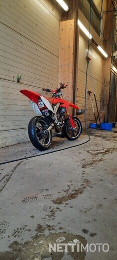 HM CRM 50 cm³ 2013 - Kotka - Moped - Nettimoto