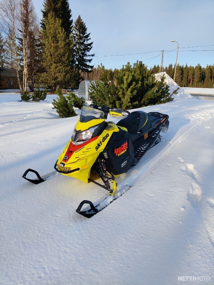 Ski-Doo MX Z X-RS E-TEC 800R Iron Dog 800 cm³ 2015 - Kempele ...