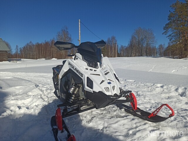 Polaris Indy 850 XC 137 Matryx 850 cm³ 2021 - Ylitornio ...