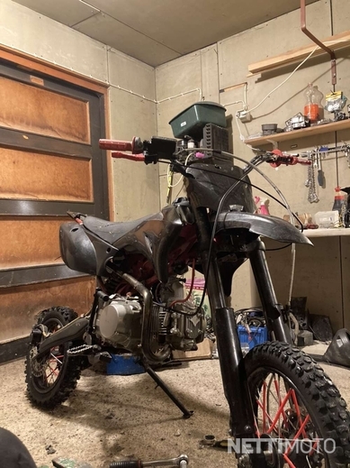 Apollo RFN Thunder 125 14 12 orion 150 cm³ 2008 - Joutseno ...