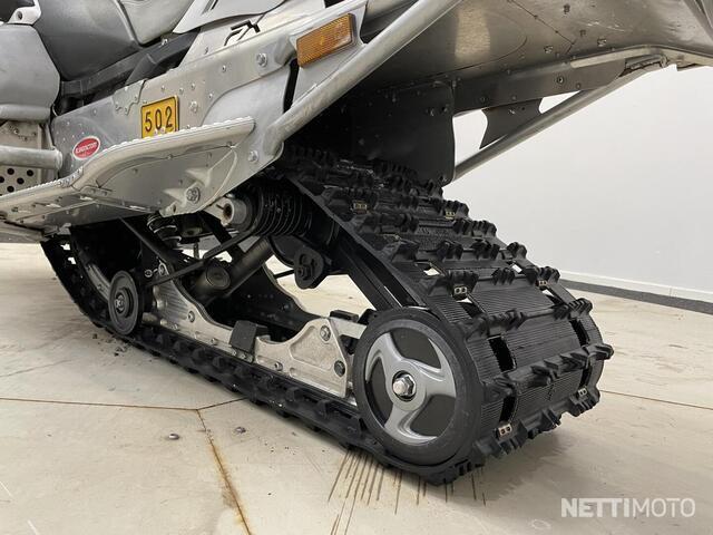 Yamaha Phazer 500 / Sähköstartti / Pakki / Kahvanlämppärit / Vaihto ja ...