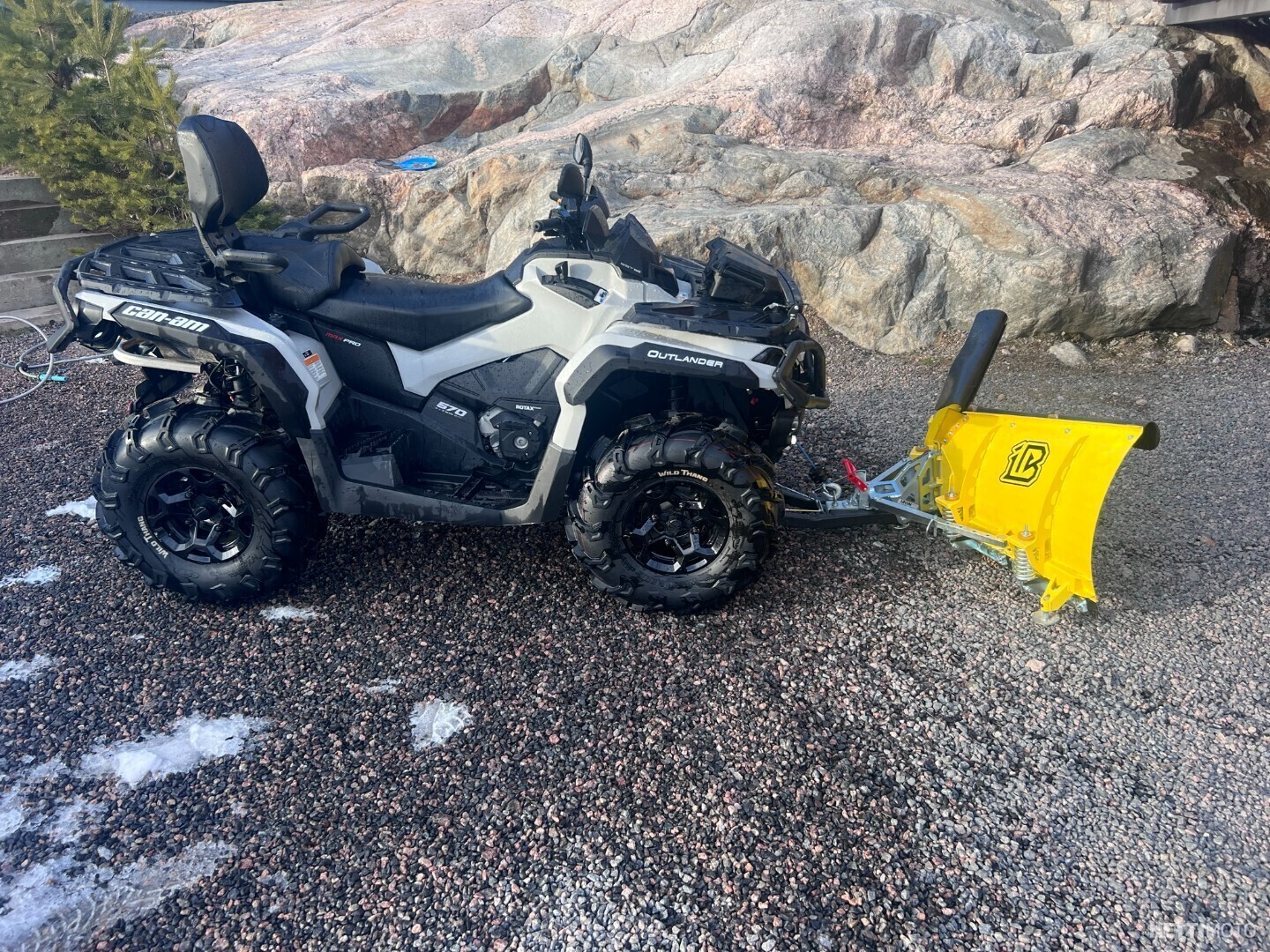 Can-Am Outlander Max 570 Pro "XT" vain 288h 570 cm³ 2016 - Porvoo ...