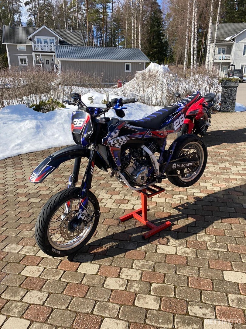 Husqvarna SMR 125 cm³ 2012 - Lohja - Moottoripyörä - Nettimoto