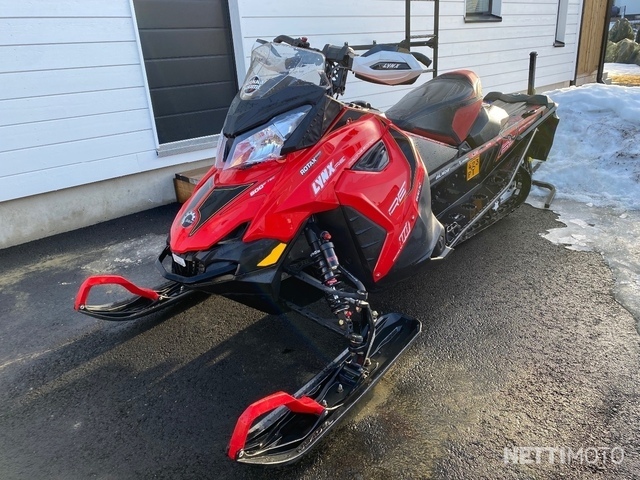 Lynx Rave RE 600 cm³ 2017 - Tampere - Moottorikelkka - Nettimoto