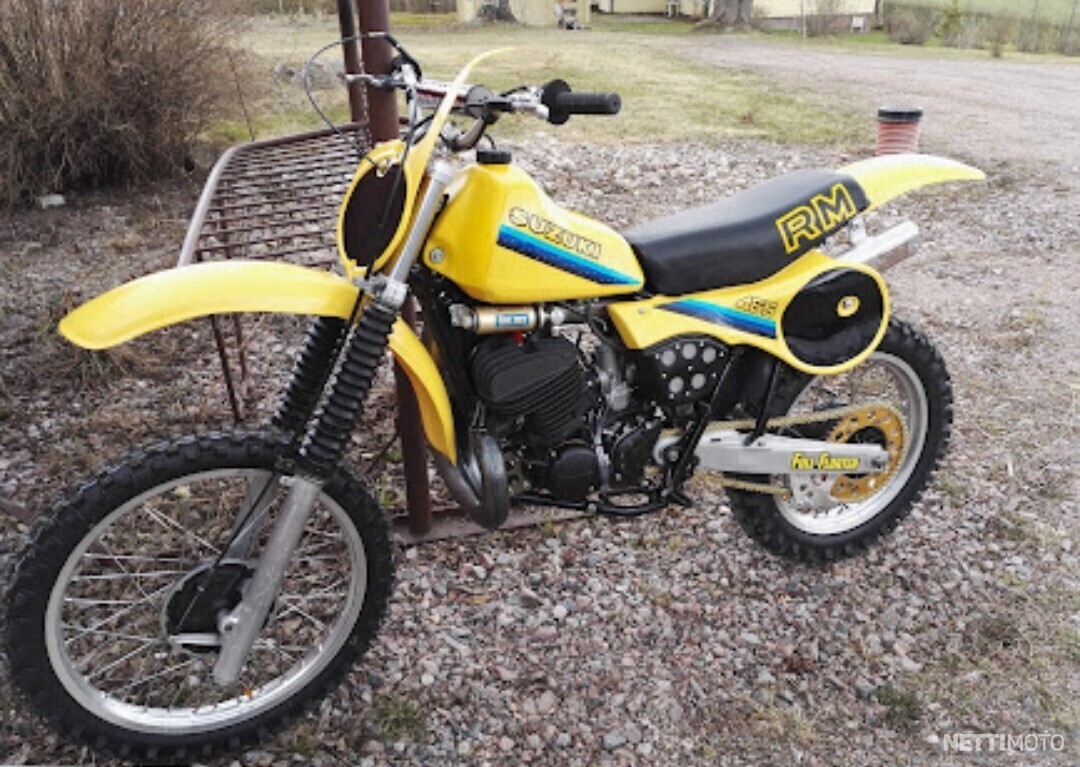 Suzuki RM 465 500 cm³ 1981 - Myrskylä - Motorcycle - Nettimoto