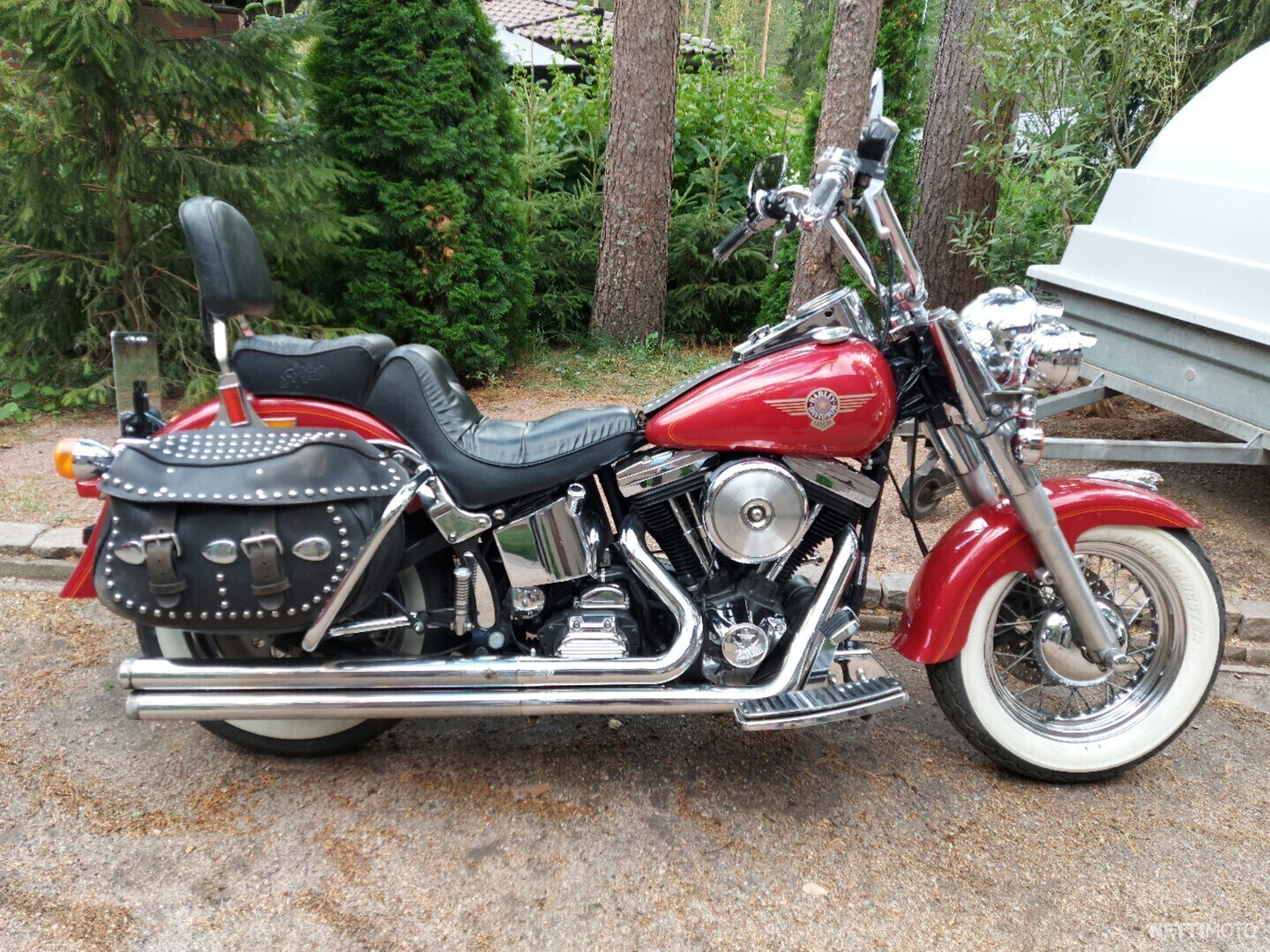 Harley-Davidson Softail FLSTC Heritage Softail Classic 1 400 cm³ 1995 ...