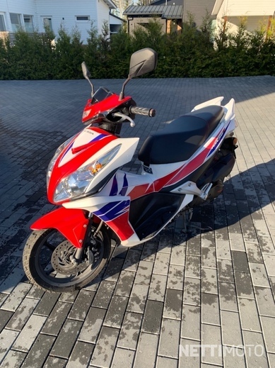 Honda NSC NSC50R 50 cm³ 2016 - Pirkkala - Skootteri - Nettimoto