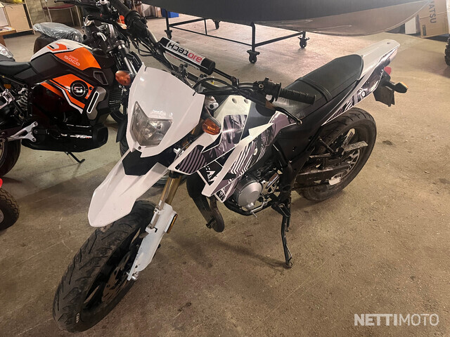 Generic Trigger SM 50 cm³ 2011 - Äänekoski - Moped - Nettimoto