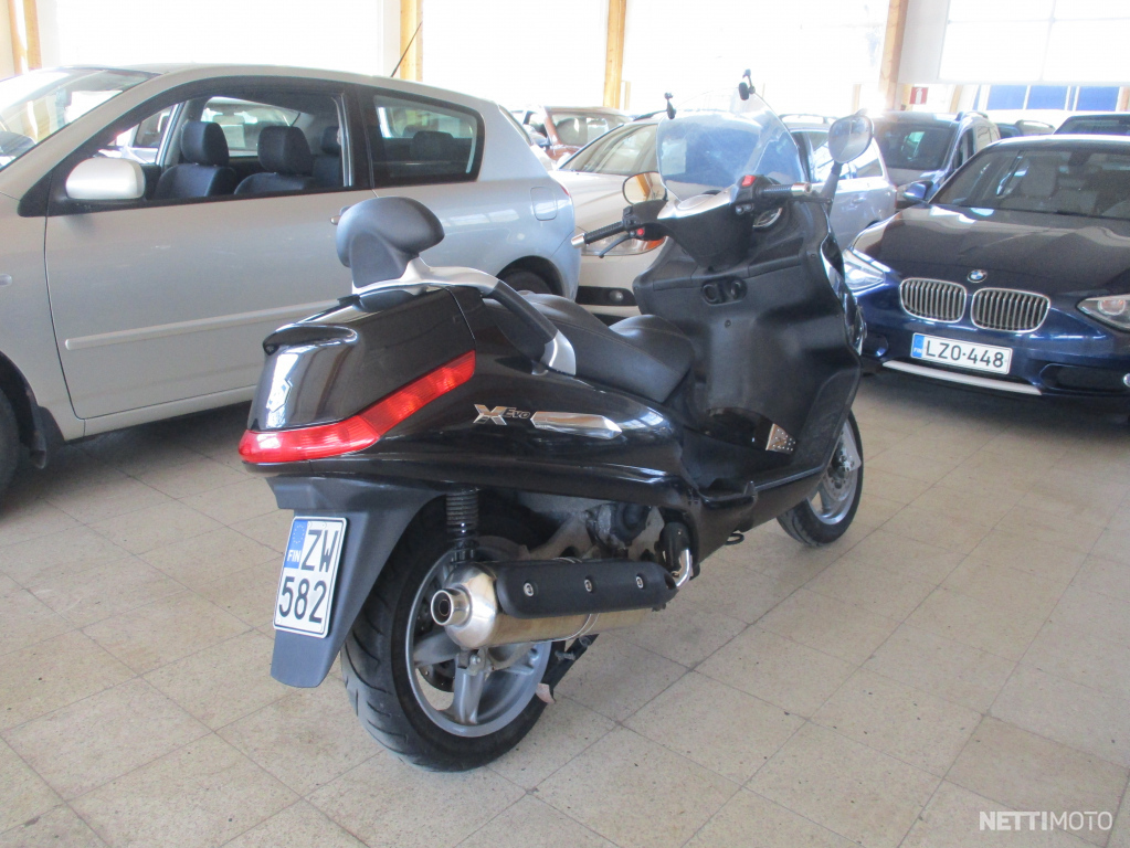 Piaggio Xevo 400ie 400 cm³ 2009 - Hämeenlinna - Skootteri - Nettimoto