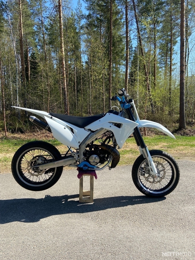 HM CRM 50 cm³ 2012 - Oulu - Moped - Nettimoto