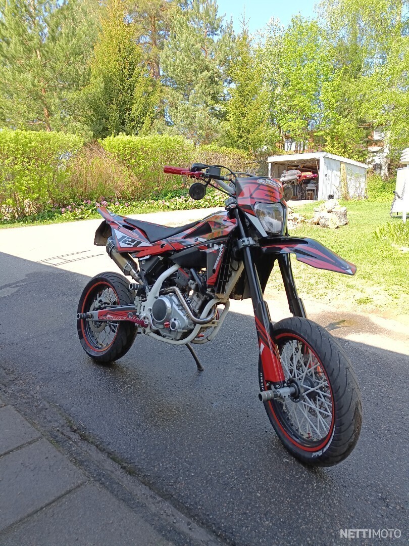 Husqvarna SMR 183cc (rempattu) 125 cm³ 2011 - Savonlinna - Moottoripyörä - Nettimoto