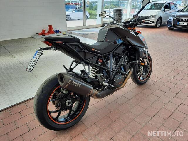 KTM 1290 Super Duke R - 3kk lyhennysvapaa - Akrapovic, Quickshifter ...