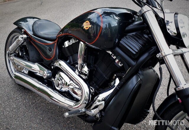 Harley-Davidson VRSC CUSTOM WIDE V-Rod 300/35-18 Takarengas Tee tarjous ...