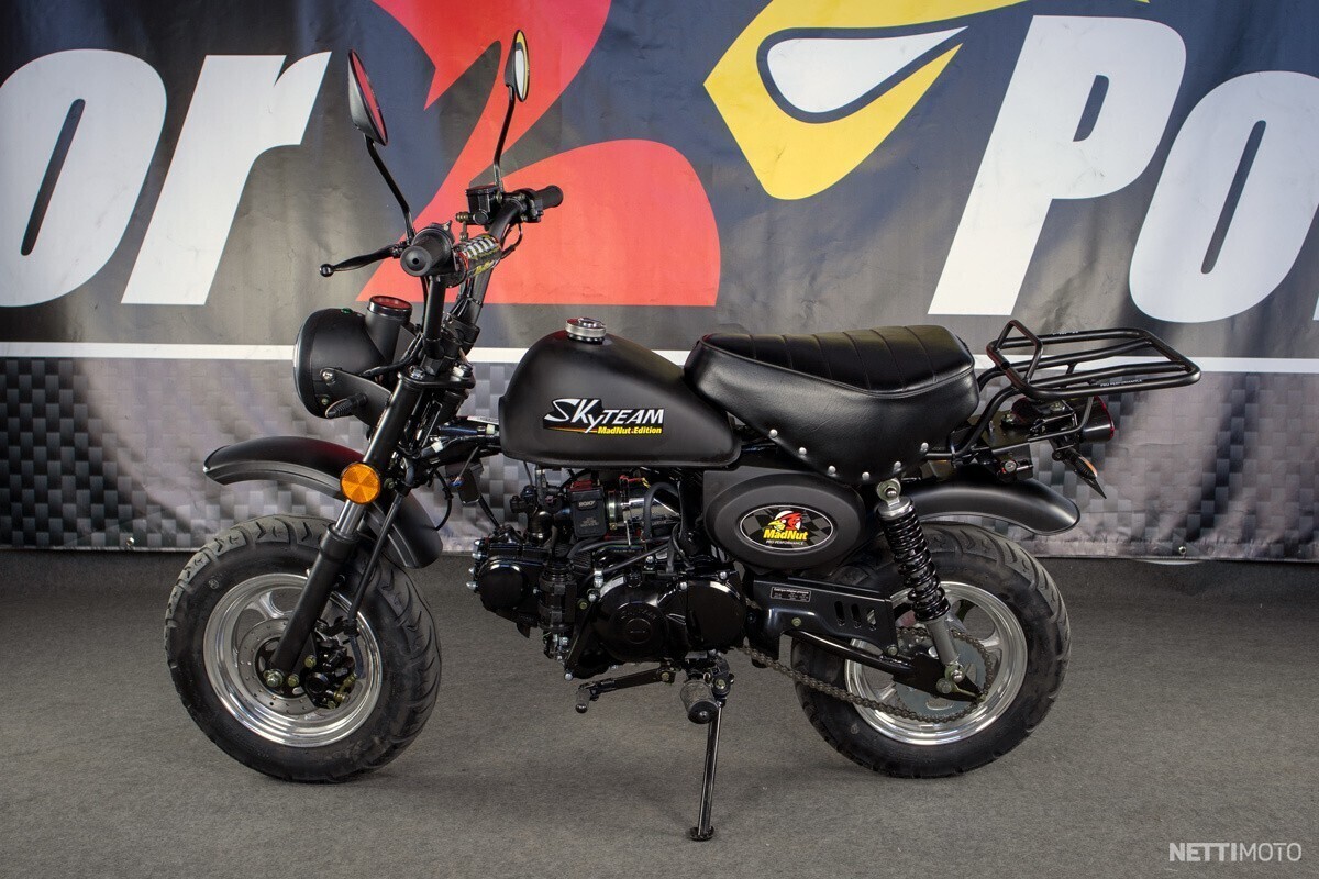 Skyteam Manki MadNut erikoismalli Manki 10" renkailla, Osamaksulla esim ...