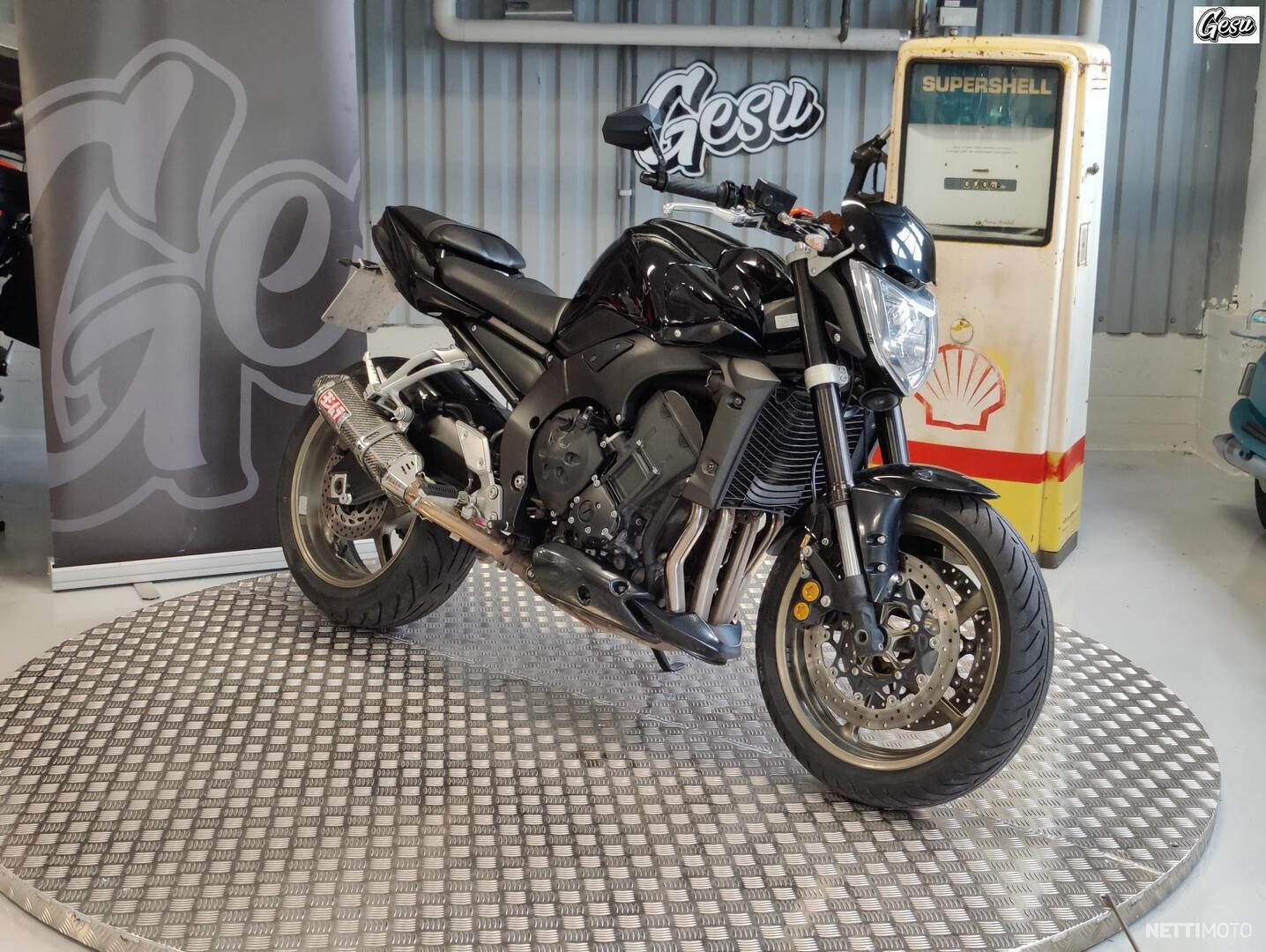 Yamaha FZ1-N **150HV, YOSHIMURA, HUIPPUPYÖRÄ** 1 000 cm³ 2008 ...