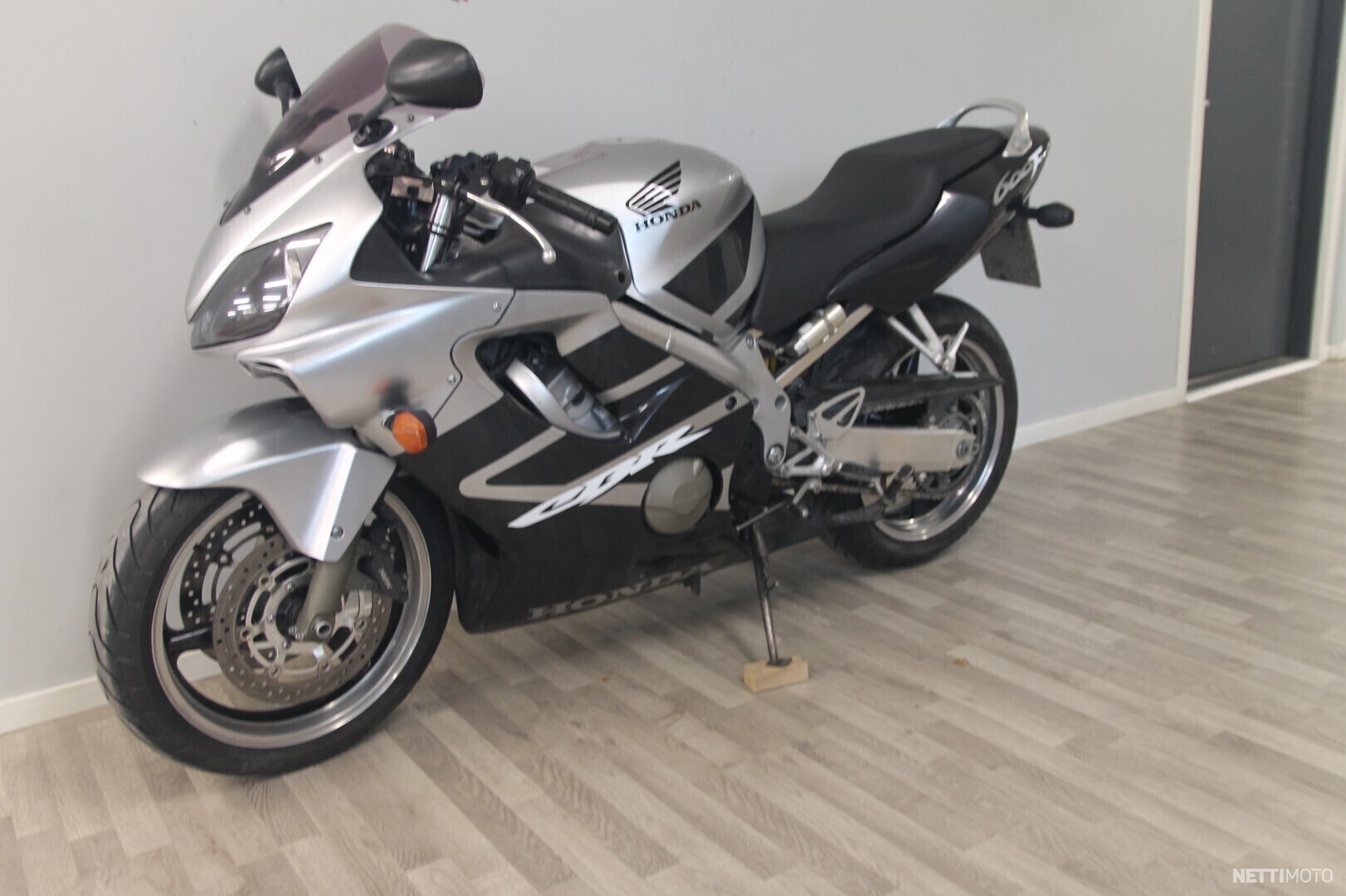 Honda CBR 600 F PC35 IÄKSEEN SIISTI, YOSHIMURAN SLIPARI 600 cm³ 2006 - Pietarsaari ...