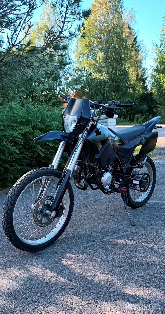 Generic Trigger SM 50 cm³ 2009 - Nivala - Mopo - Nettimoto