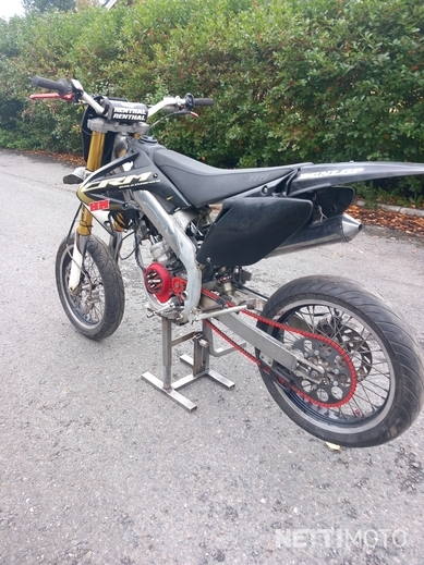 HM CRM 50 cm³ 2013 - Hämeenlinna - Moped - Nettimoto