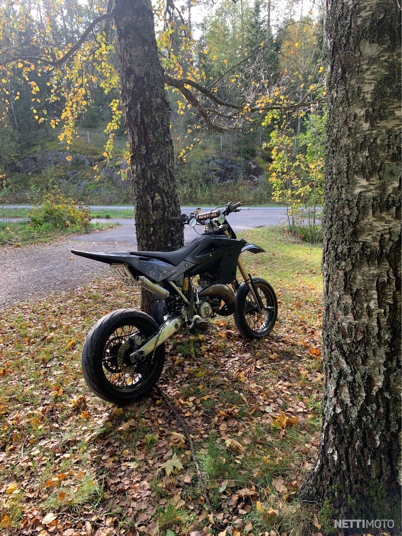 Husqvarna SM 125 UMCR MOOTTORI 125 cm³ 2009 - Sipoo - Moottoripyörä ...