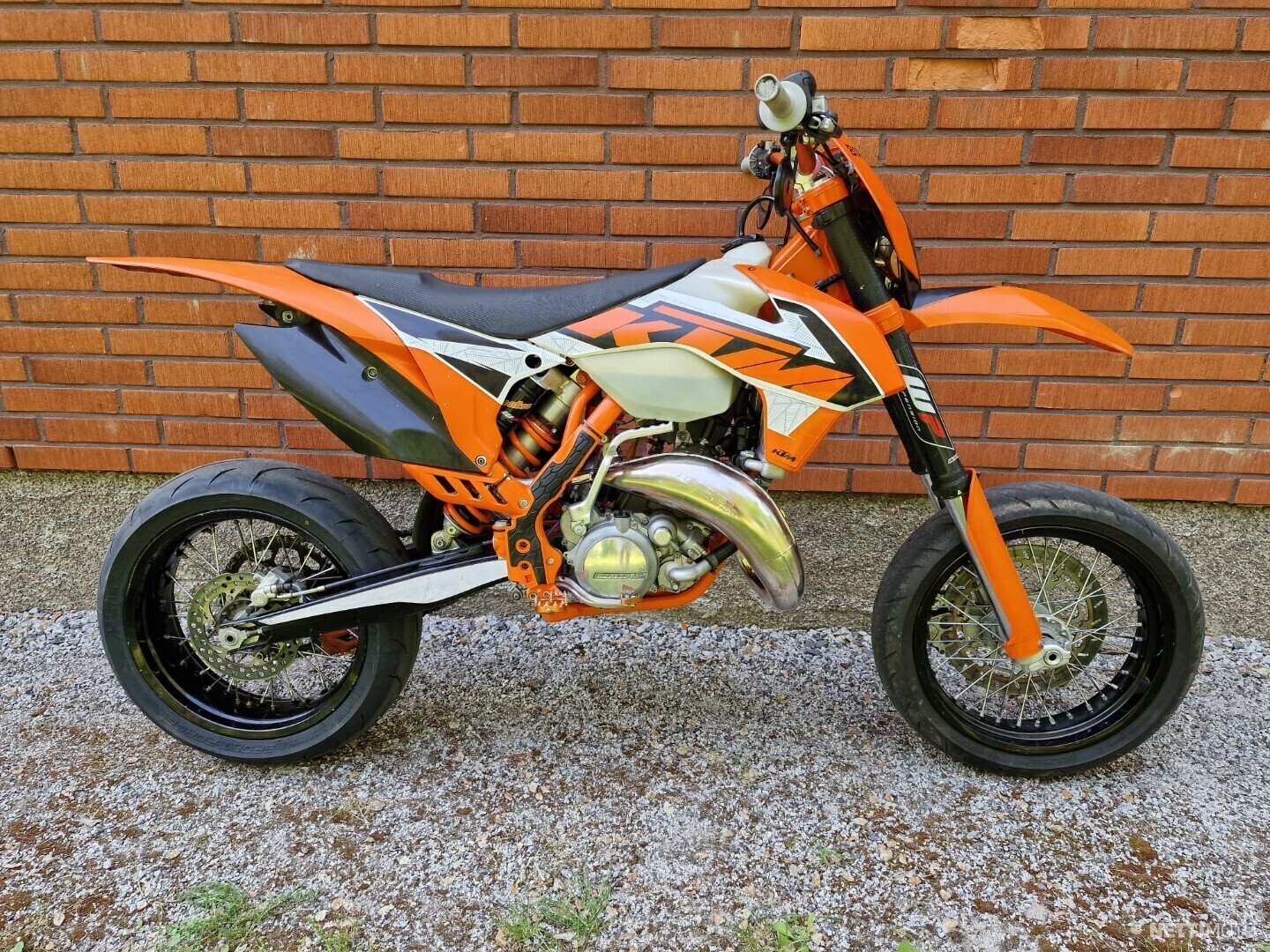 KTM 125 EXC 150cc kone / 4000e kuitti / 4h sitten remontoitu 125 cm³ ...