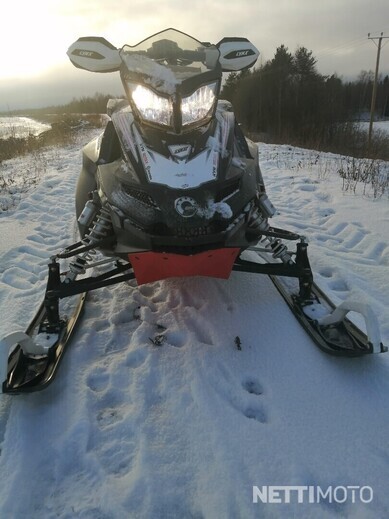 Lynx Rave RE 800R E-TEC 800 cm³ 2012 - Rovaniemi - Moottorikelkka ...