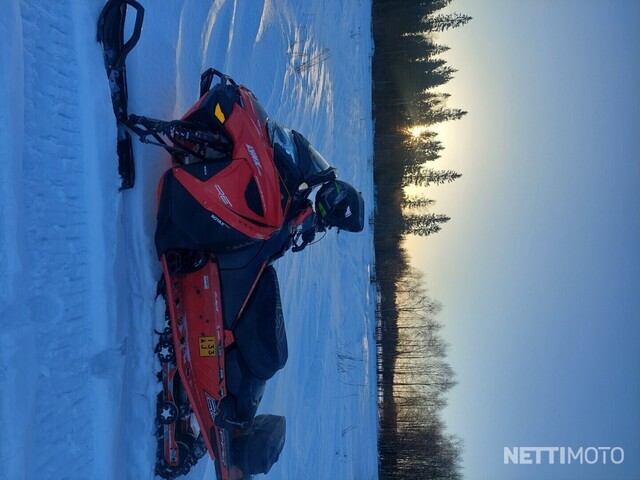 Lynx Rave RE 800R E-TEC 800 cm³ 2017 - Keminmaa - Moottorikelkka ...