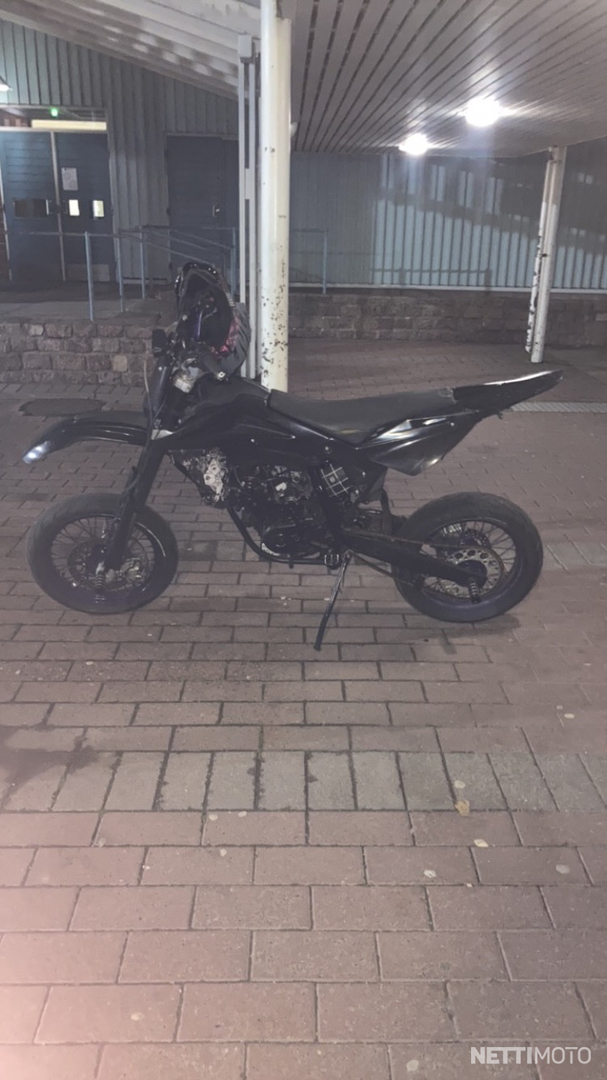 Husqvarna SMR 125 cm³ 2012 - Hanko - Moottoripyörä - Nettimoto