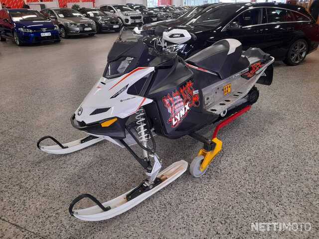 Lynx Rave FC 550 - Suosittu Rave 550 puhallin kelkka, Peruutusvaihde ...