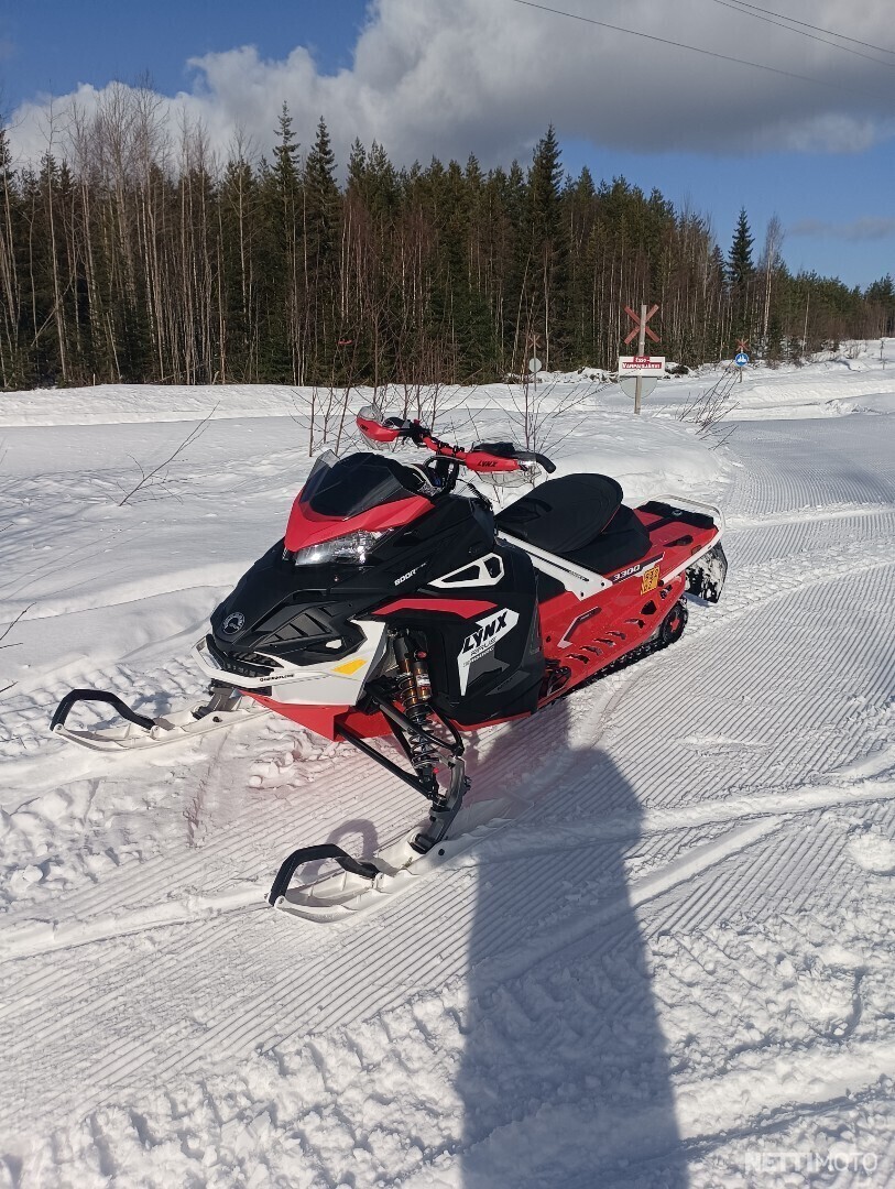 Lynx Enduro Rave 600R E-TEC 600 cm³ 2023 - Lapinlahti - Moottorikelkka ...