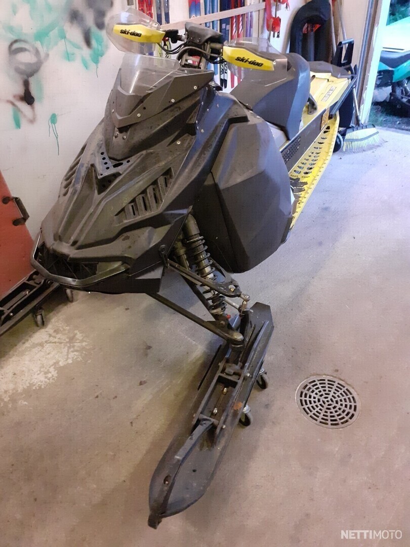 Ski-Doo RS 600 cm³ 2015 - Kuusamo - Moottorikelkka - Nettimoto