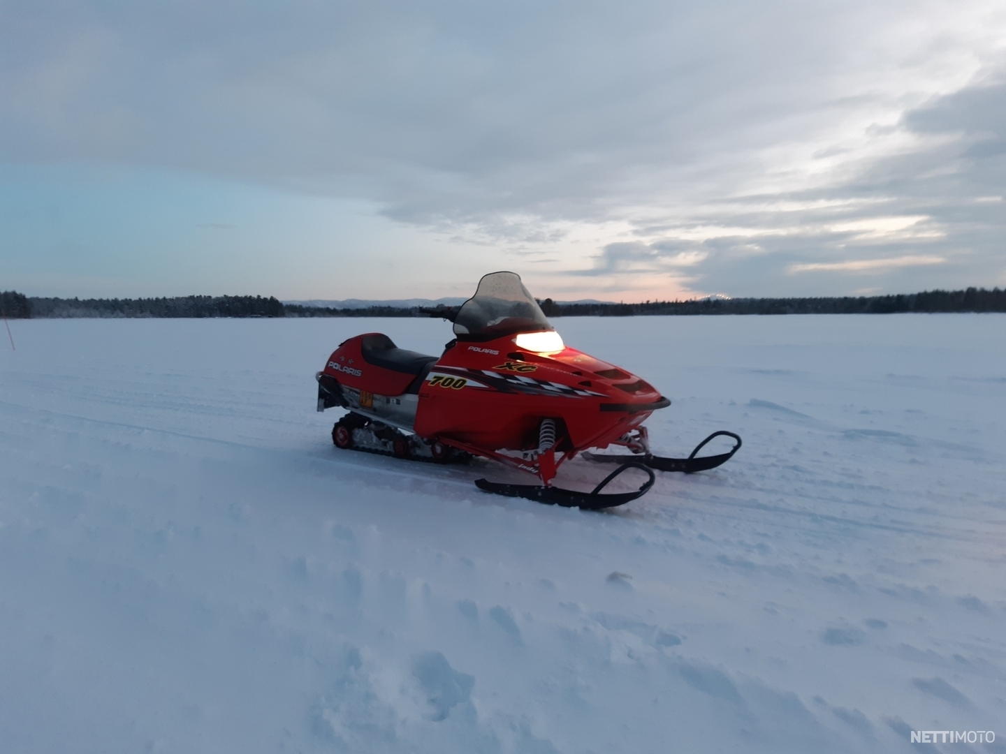 Polaris 700 XC SP 700 cm³ 2001 - Kuusamo - Moottorikelkka - Nettimoto