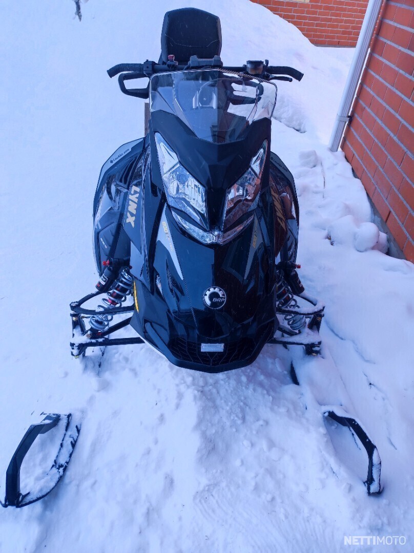 Lynx X-trim Re 3500 e-tec 800 cm³ 2017 - Varkaus - Moottorikelkka ...